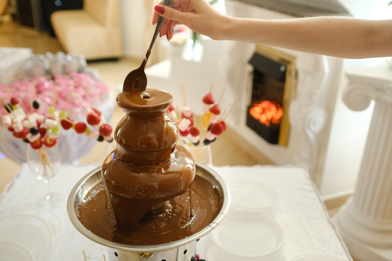 What Is the Sephra Aztec Chocolate Fountain - Uncommon Food